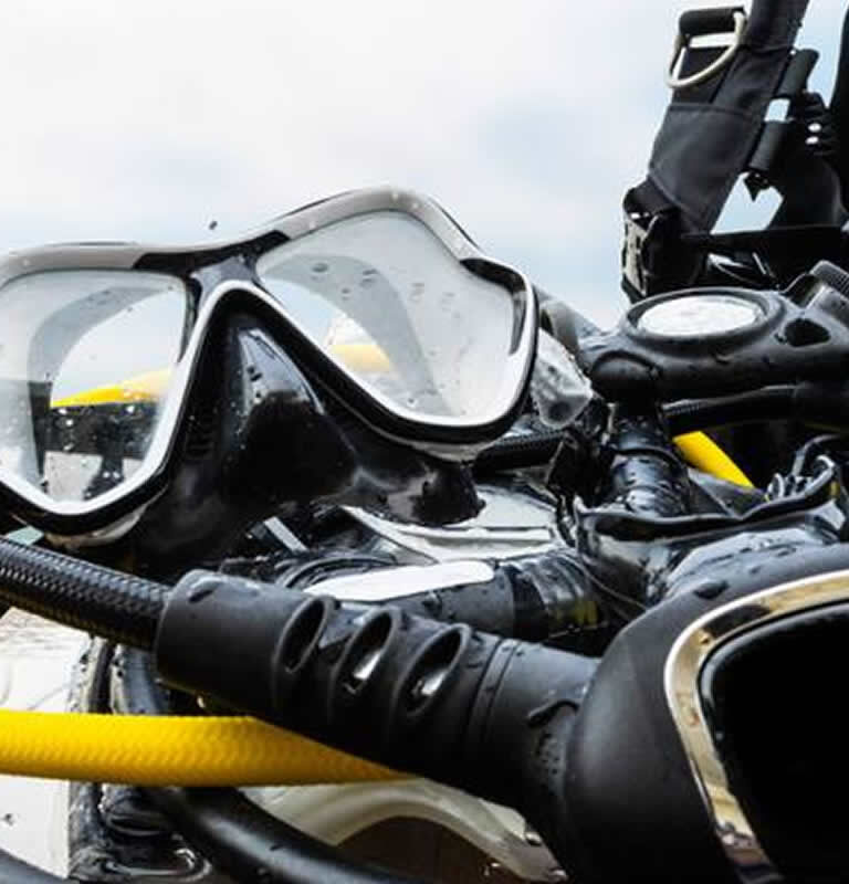 The Koh Tao Divemaster and their Save a Dive kit?